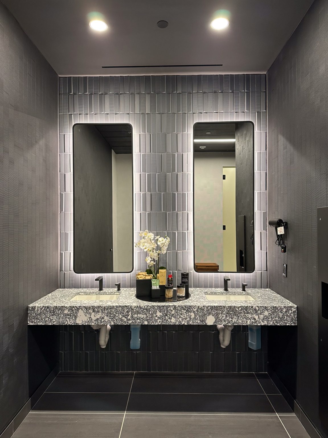 Features – 110 East | Charlotte NC